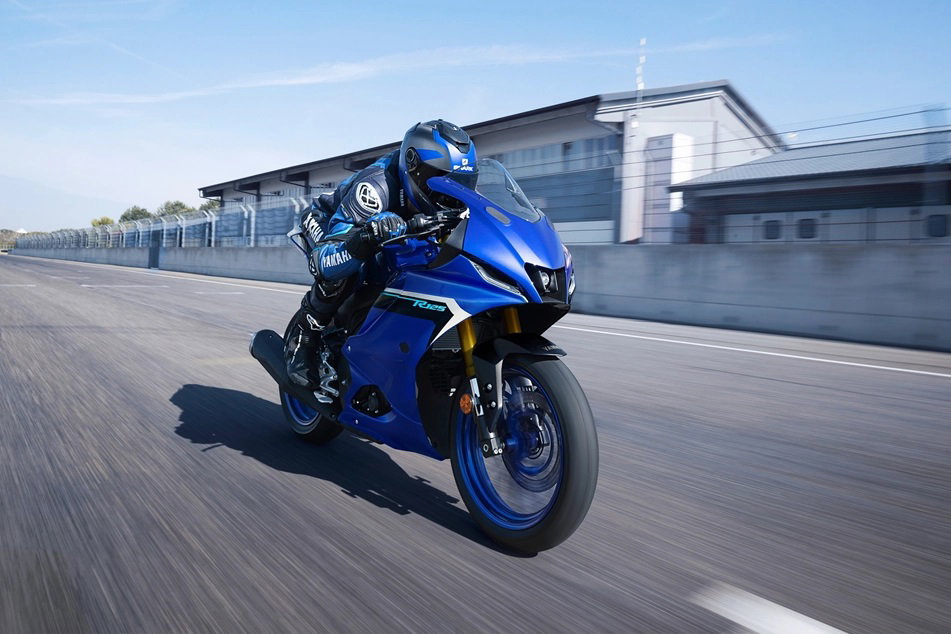 Yamaha R125 Gets New Colours and Tech Updates for 2025 | Visordown