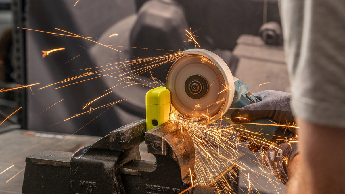 Hiplok MD1000 and MDX grinder-resistant disc locks launched | Visordown