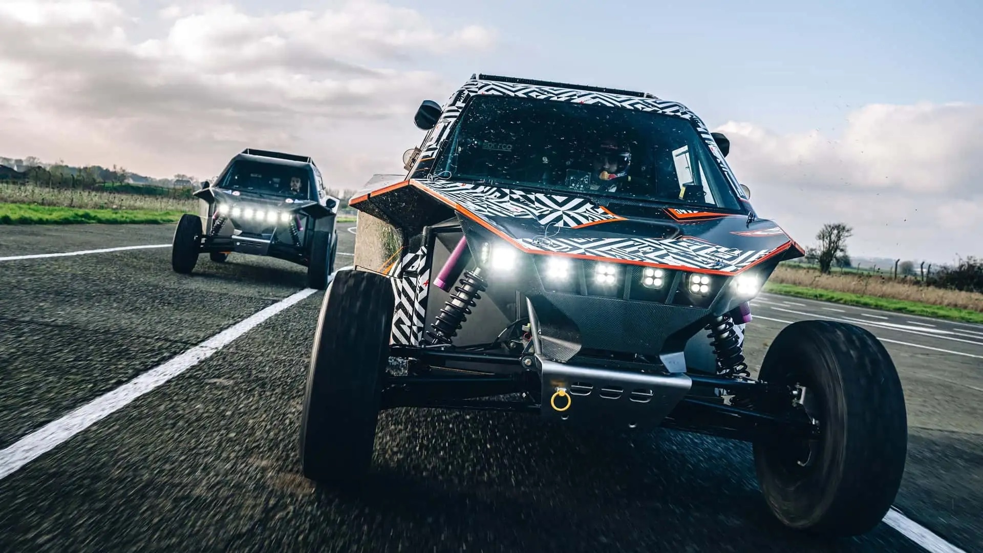New X-Bow arrives as Dakar-ready race buggy | Visordown
