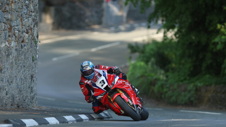 Dean Harrison breaks the practice week standing start lap record at ...