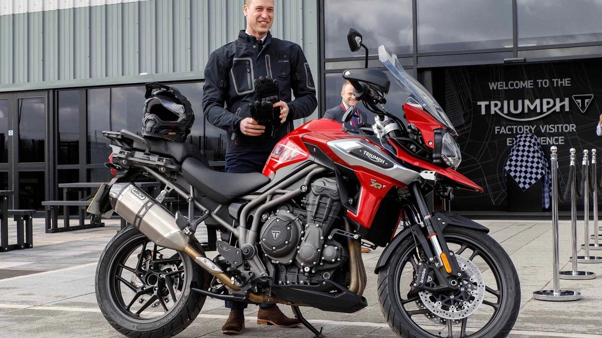 Prince William visits Norfolk Blood Bikes and admits he still rides ...