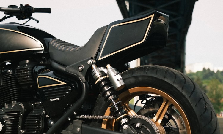 Royal Enfield Shotgun 650 transformed into retro hot rod by Roland ...