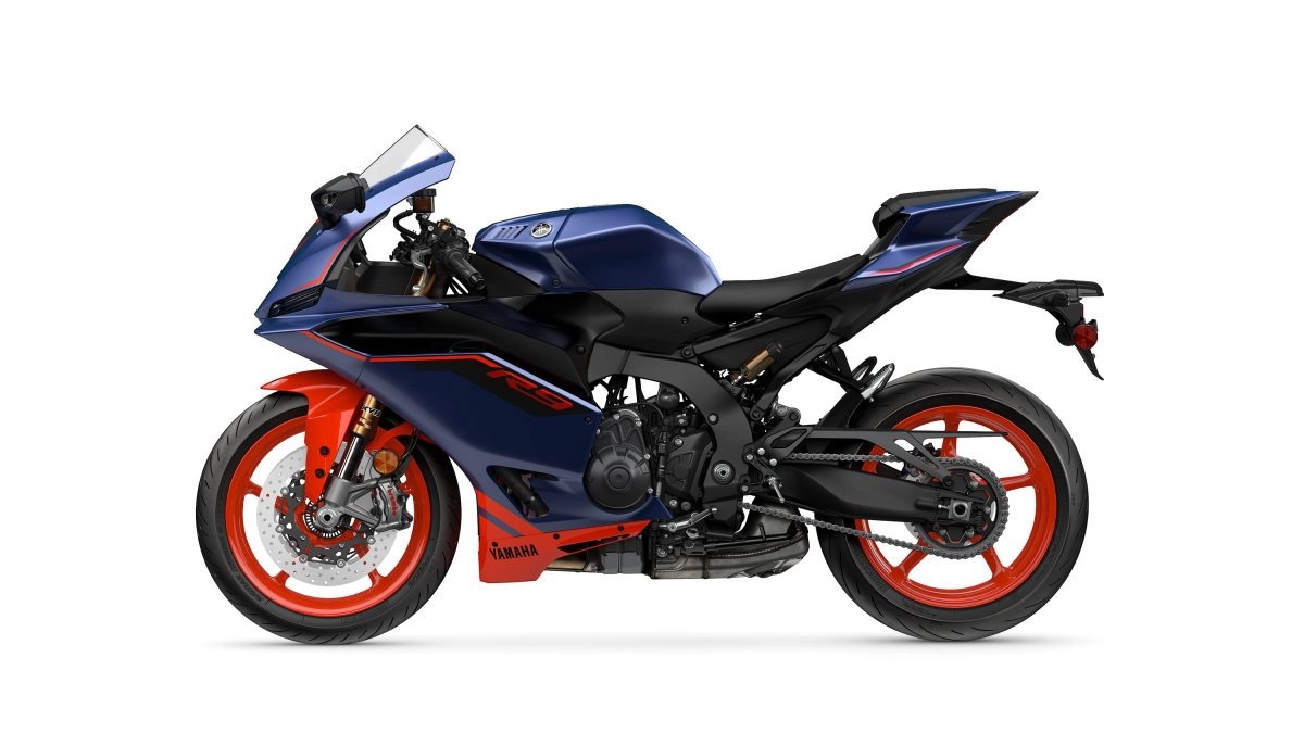 Yamaha R9 announced in Matte Phantom Blue and Fluorescent Red colour ...