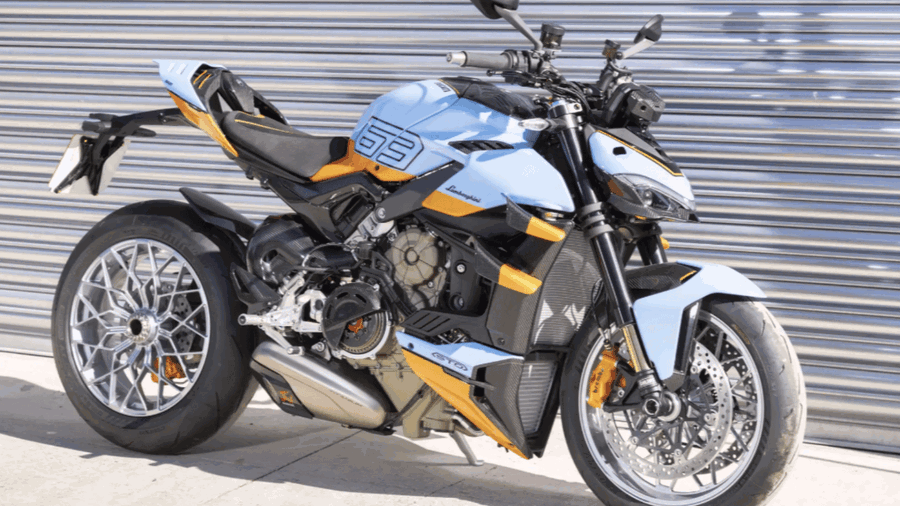 Ducati Streetfighter V4 Lamborghini Speciale Clienti with zero miles ...