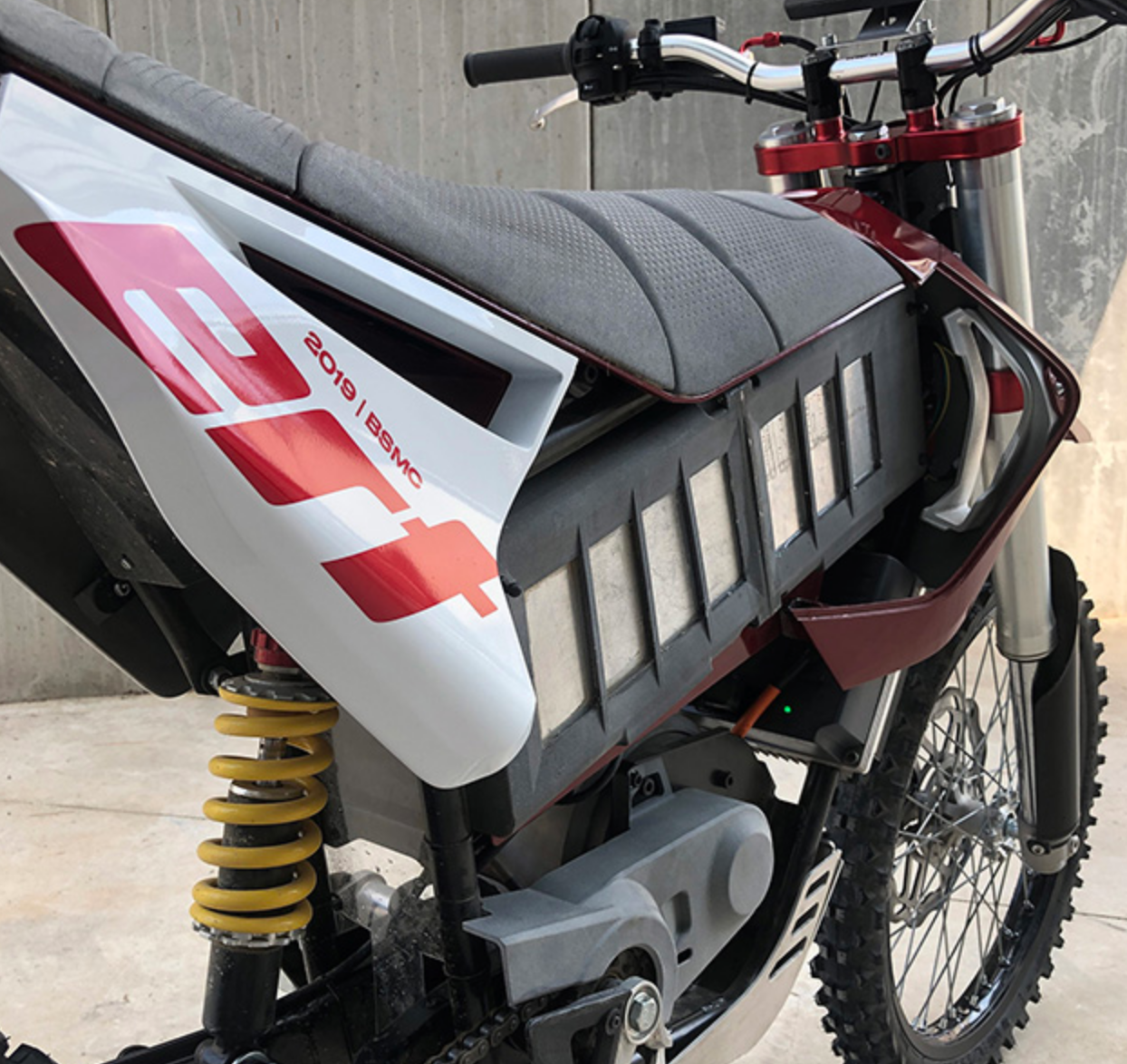 ERT Eray: fully-functional student built electric motorcycle | Visordown