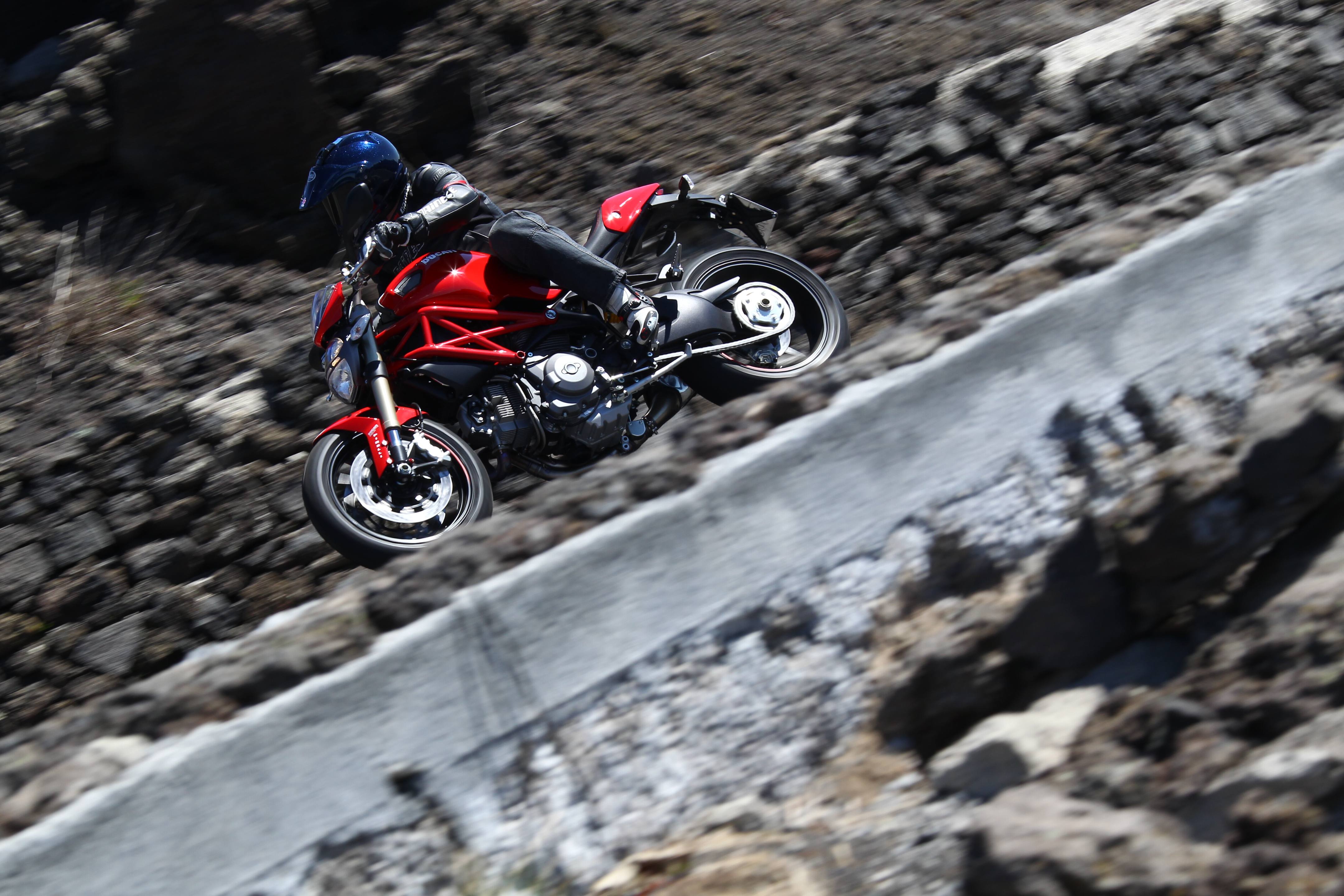 Ducati Monster 1100 Evo review | Visordown